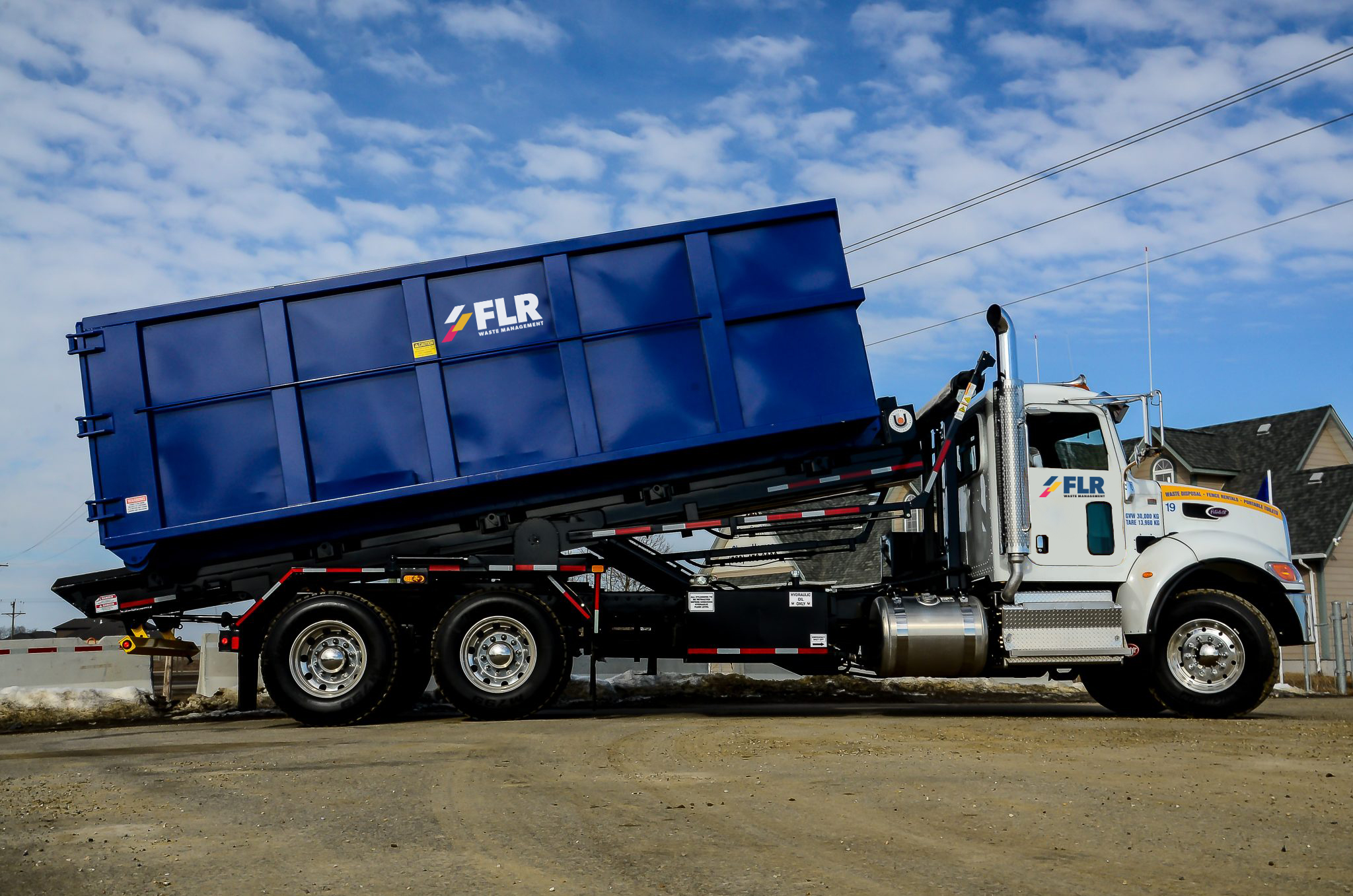 How To Find The Right Roll-Off Bin For Your Project | FLR Waste Edmonton